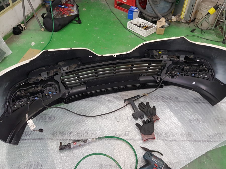 강남덴트 삼성qm3 앞범퍼 교환 시공